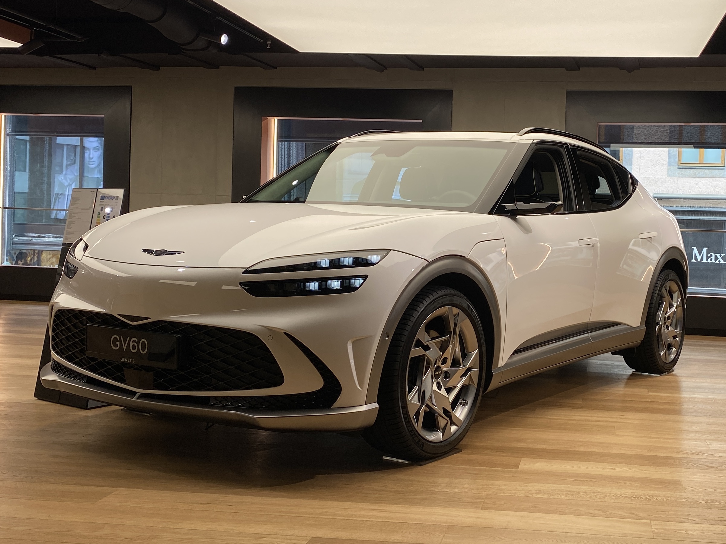 2022-05-05 München - Genesis GV60 Forum